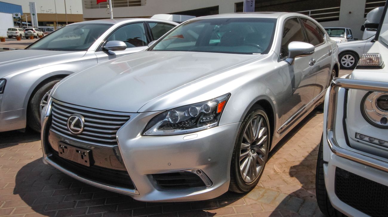 Used Lexus LS460 2016 for sale in Dubai - 66492