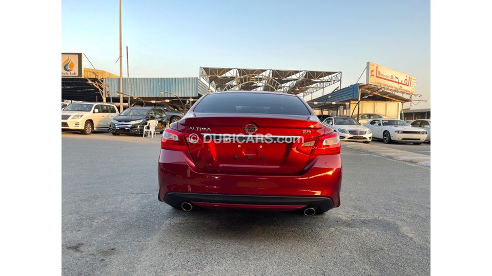 Nissan Altima NISSAN ALTIMA SR 2016 for sale: AED 28,000. Red, 2016