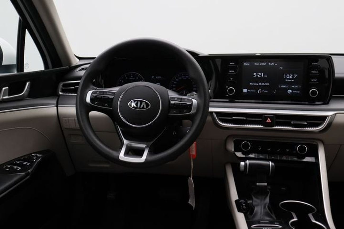 Used Kia K5 LX 2.5 2021 for sale in Dubai - 832749