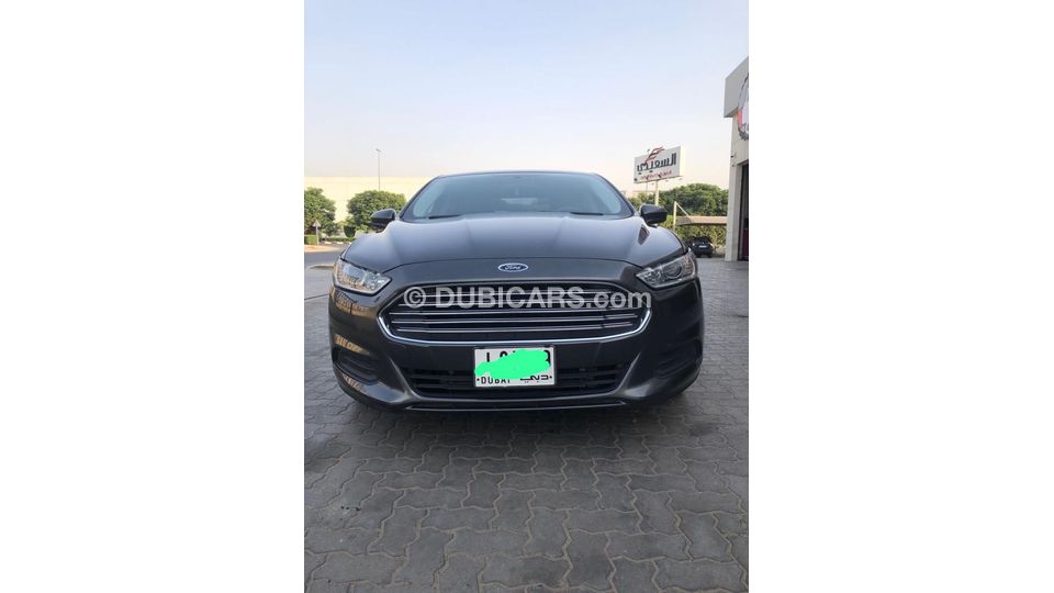 Used Ford Fusion Base 2016 for sale in Dubai - 548214