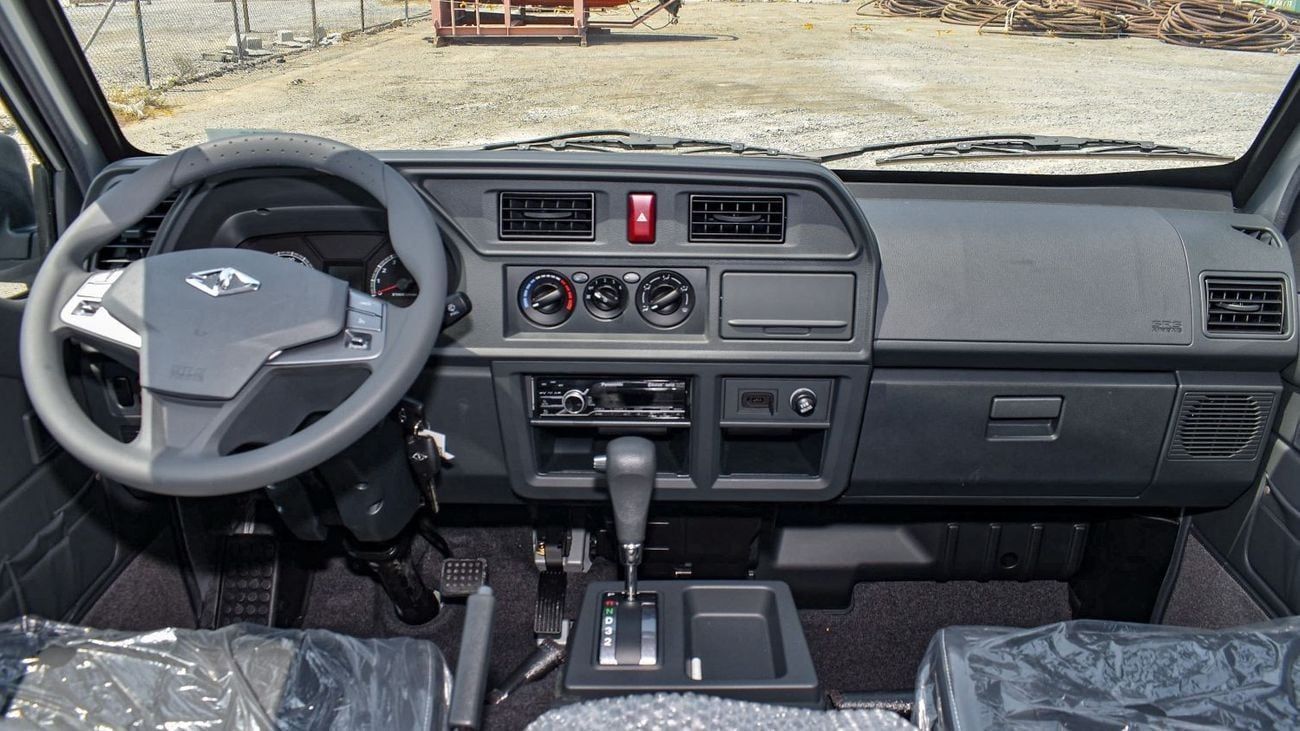 New CMC D 260 CMC D260 || Window Van || 8 seater || 2.4L 2WD || 2025 ...