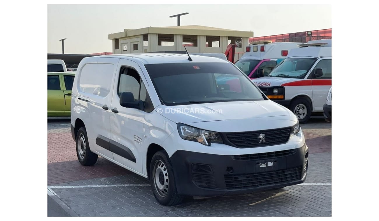 Used Peugeot Partner 2020 I Van I Ref#387 2020 for sale in Sharjah - 633562