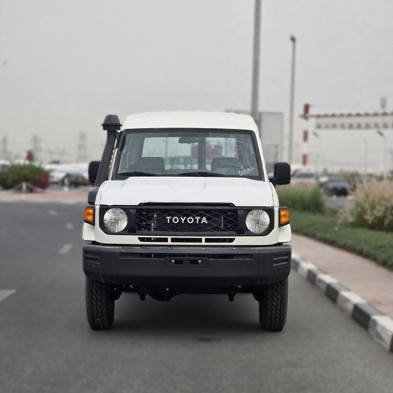 New 2025 Toyota Land Cruiser LC78 4.2L V6 Diesel MT 13 Seater 2025 for ...