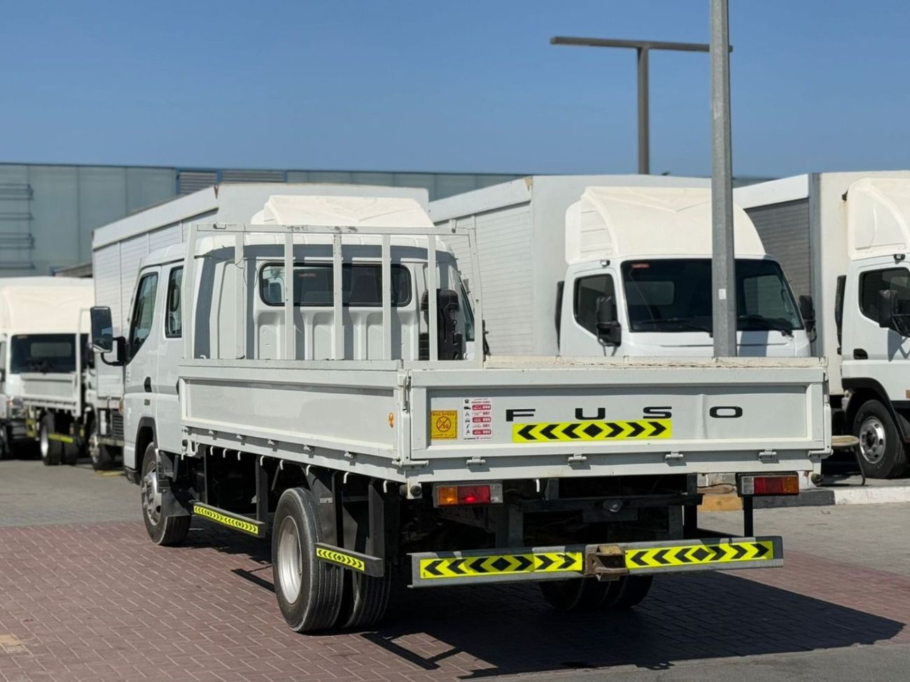 Used Mitsubishi Canter 2022 I Double Cabins I Ref#553 2022 for sale in Sharjah - 821218