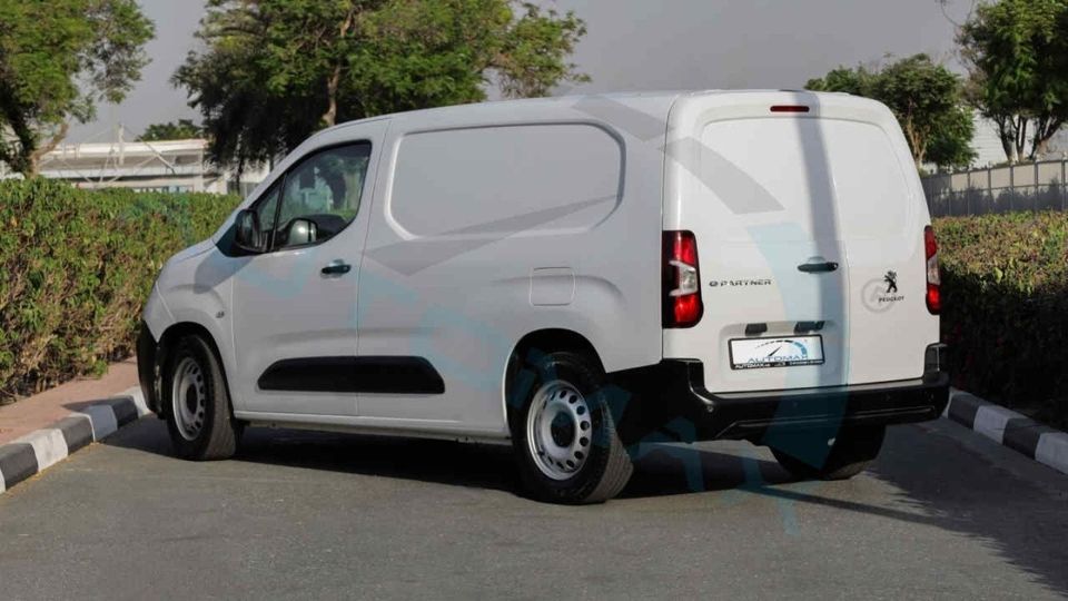 جديدة بيجو بارتنر ePARTNER LONG , VAN , 2024 GCC , 0Km , With 5 Years ...