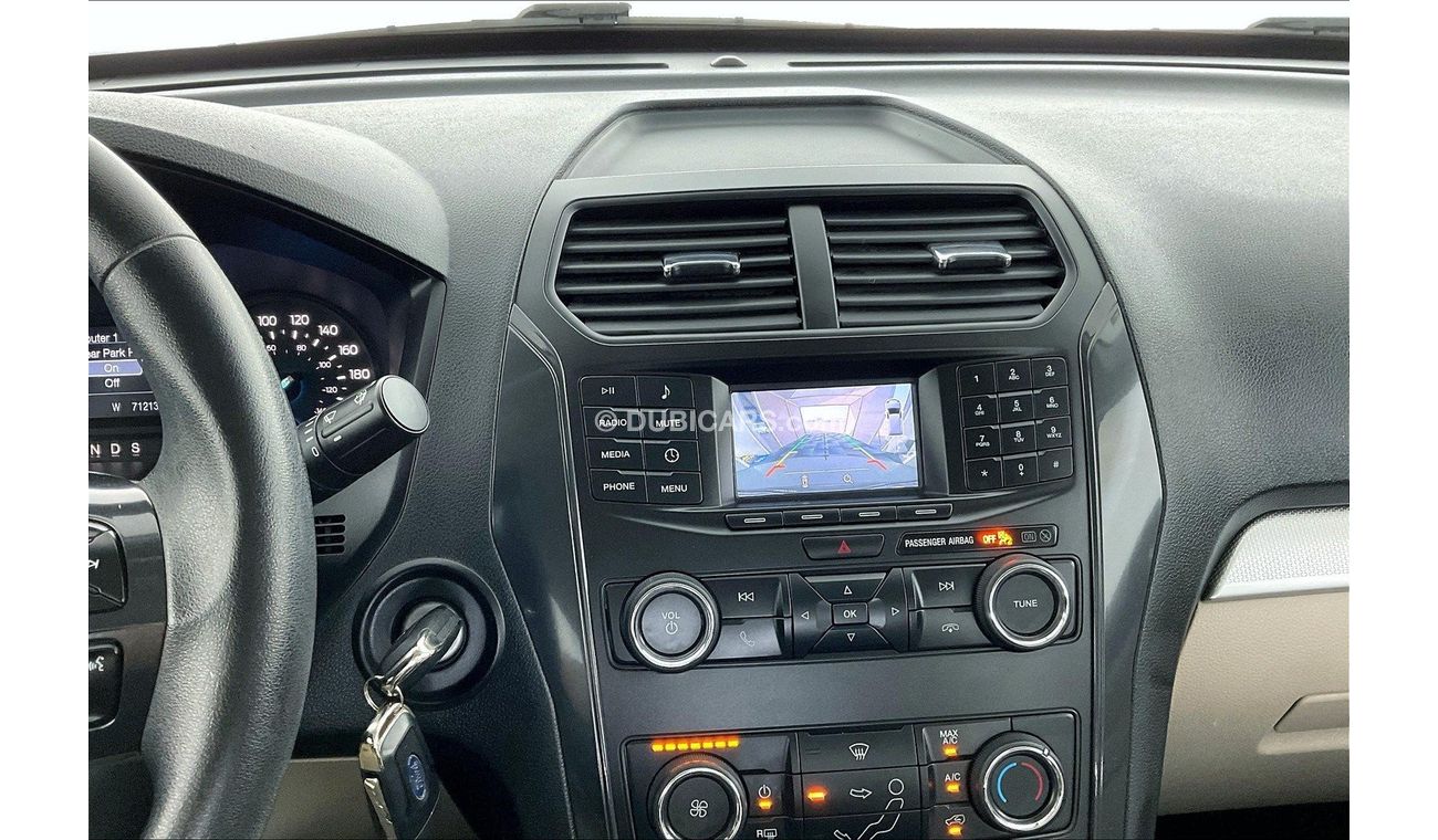 Used Ford Explorer XL / Standard 2019 for sale in Dubai - 575623