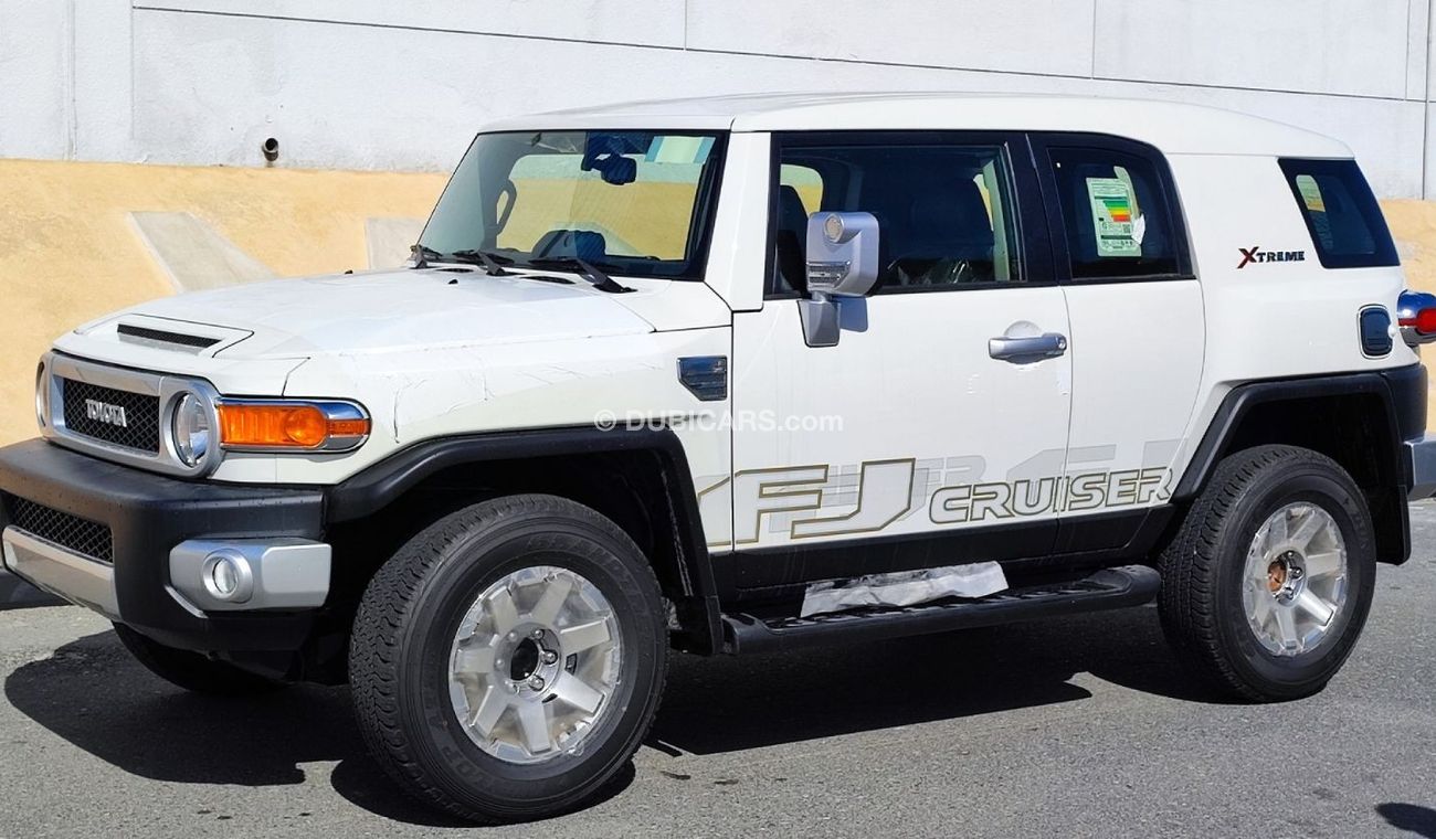 New TOYOTA FJ CRUISER 4.0L 2023 for sale in Dubai - 586760
