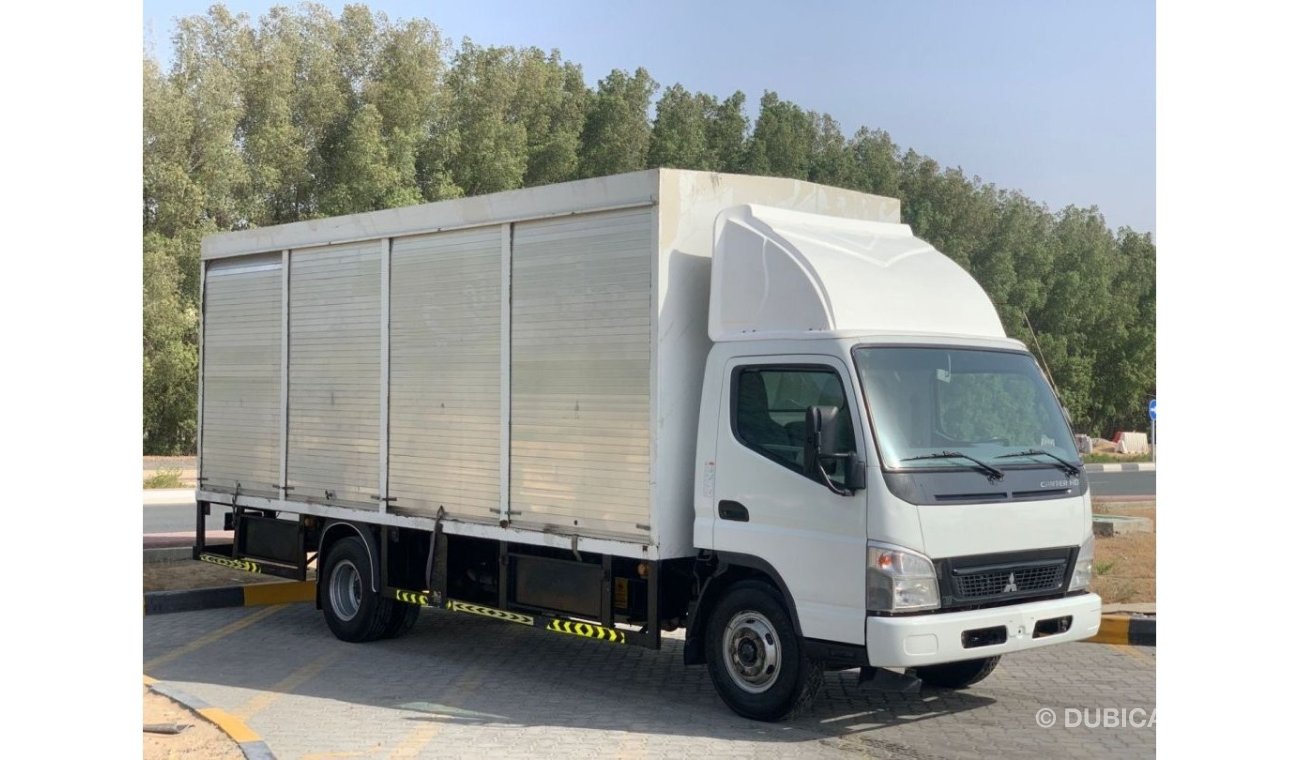 Used Mitsubishi Fuso Canter Mitsubishi Canter 2016 Ref#444 2016 for sale in Sharjah - 533815