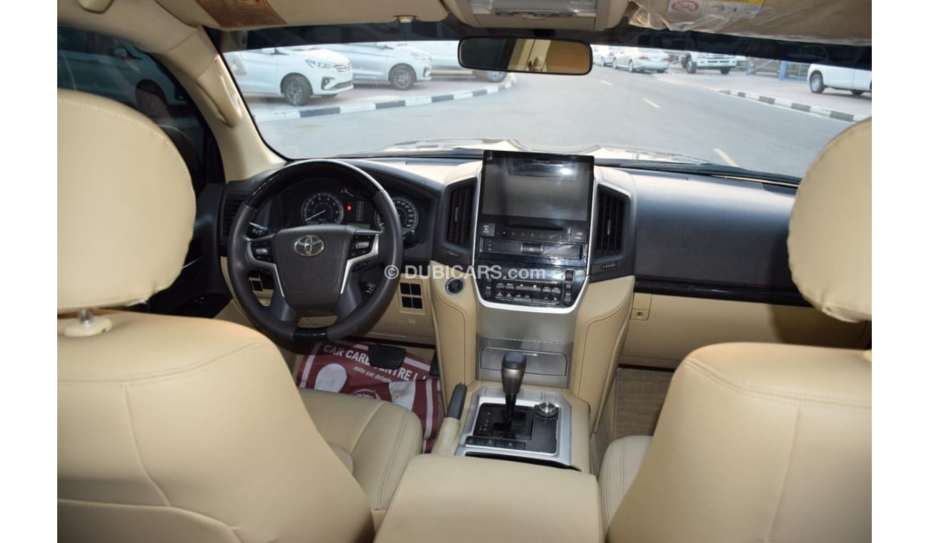 Used Toyota Land Cruiser 2016 for sale in Dubai - 756900