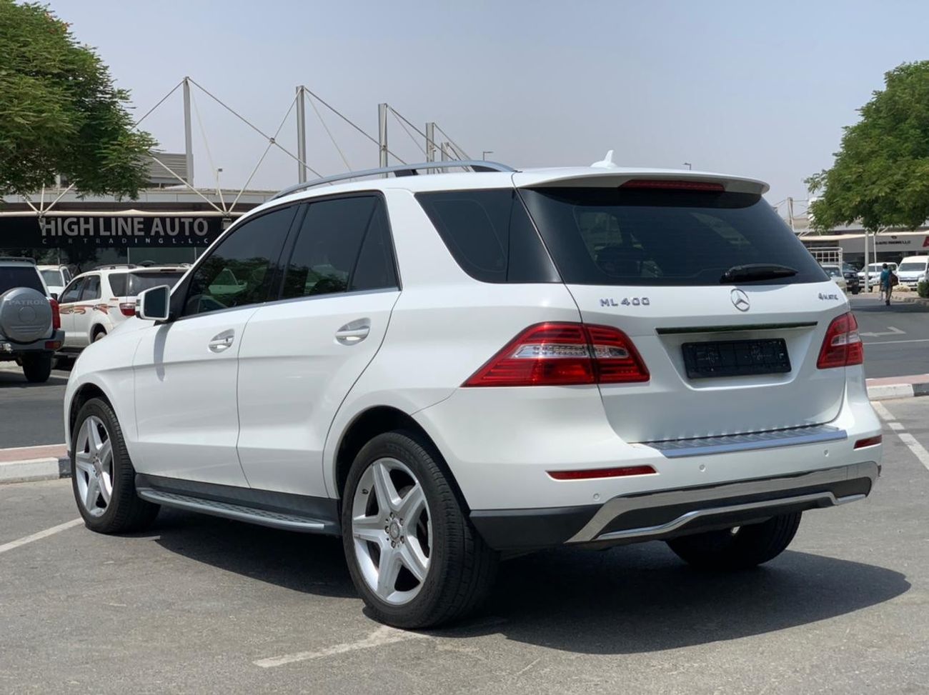 Used Mercedes-Benz ML 400 4matic **2015** 2015 for sale in Dubai - 443107