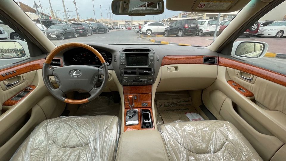 Used Lexus LS 430 Urgent Perfect inside and out Low mileage 2006 for sale in Sharjah - 828653