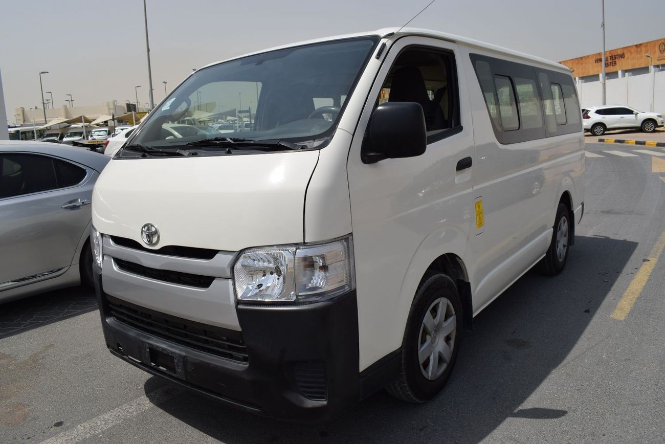Used Toyota Hiace Std Roof Bus 13 seater , model:2014.Excellent ...