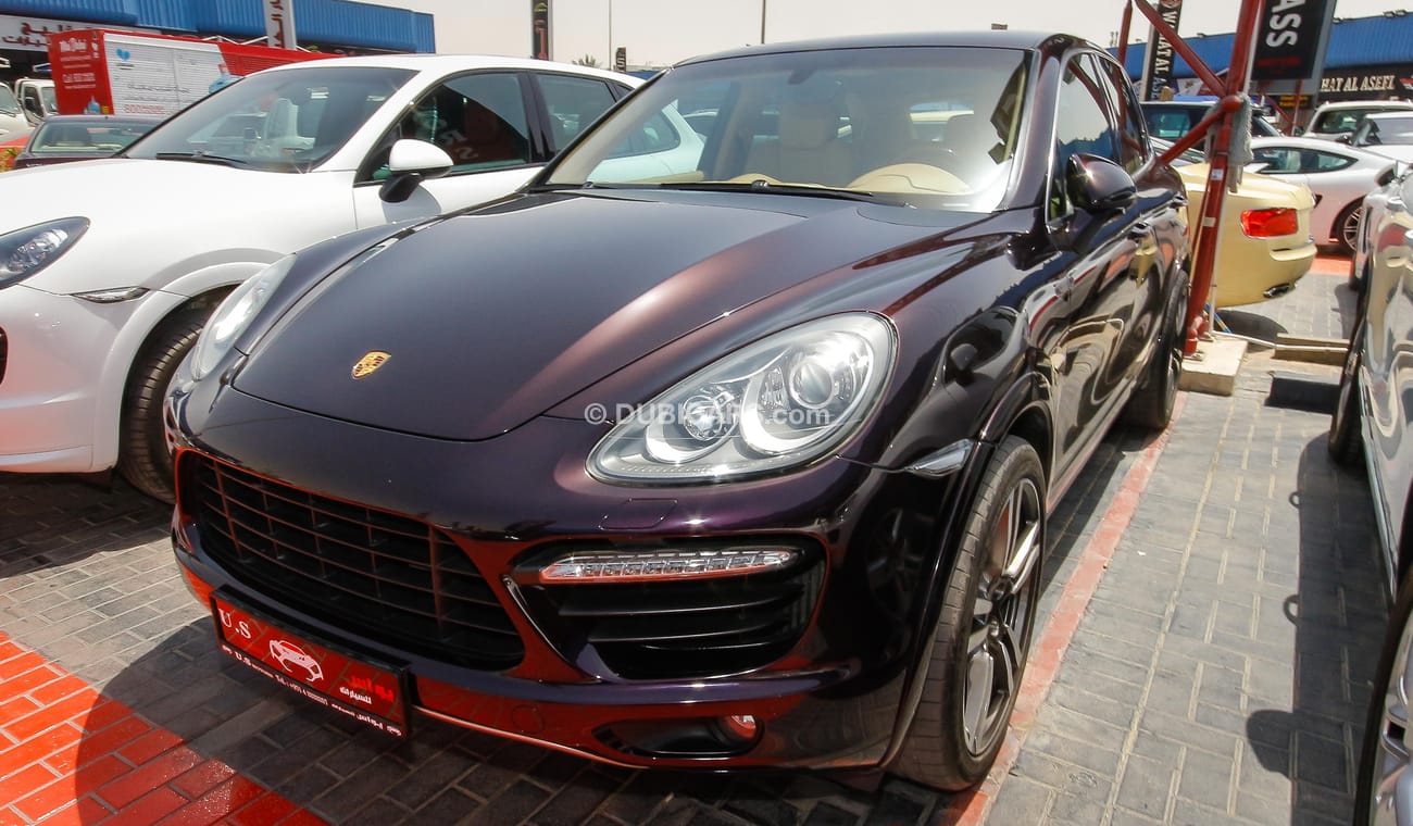 Used Porsche Cayenne 2011 for sale in Dubai - 98839