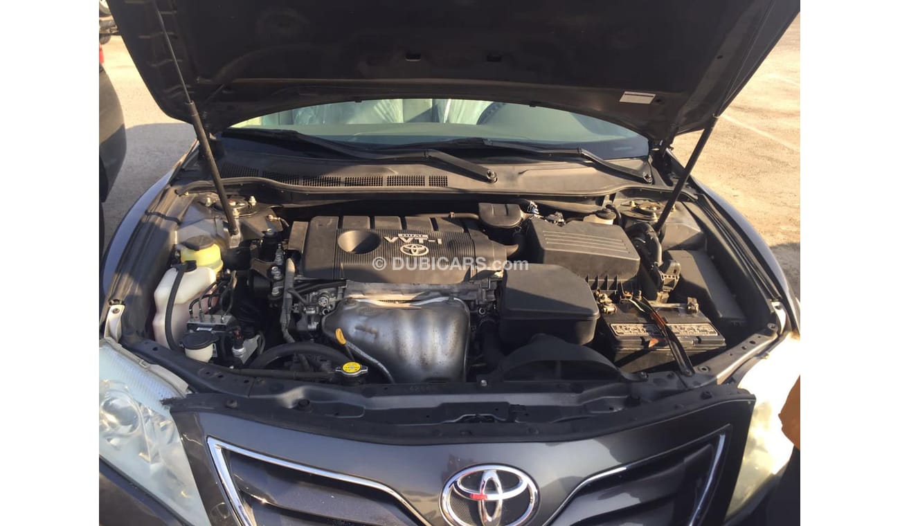 Used Toyota Camry 2.4L 2010 for sale in Dubai - 562467