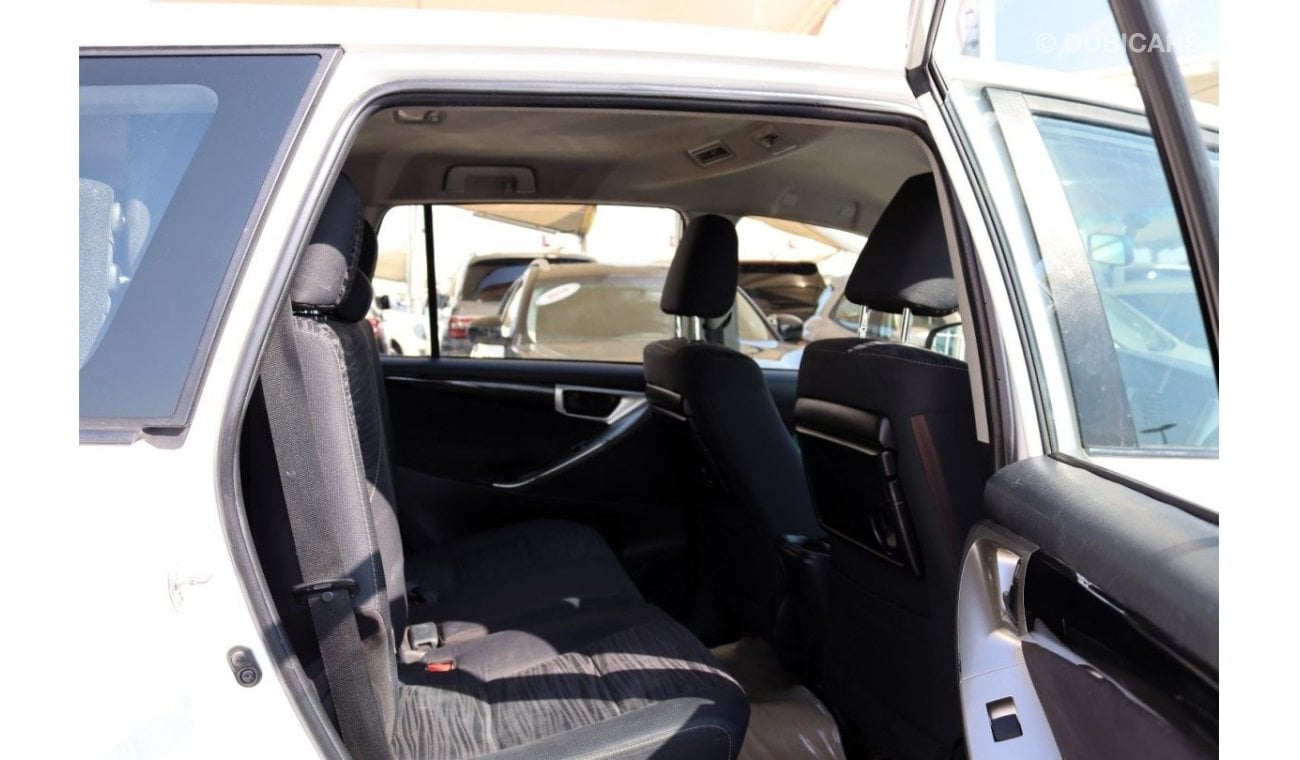 Used Toyota Innova SE ACCIDENTS FREE - GCC - ORIGINAL PAINT - PERFECT ...