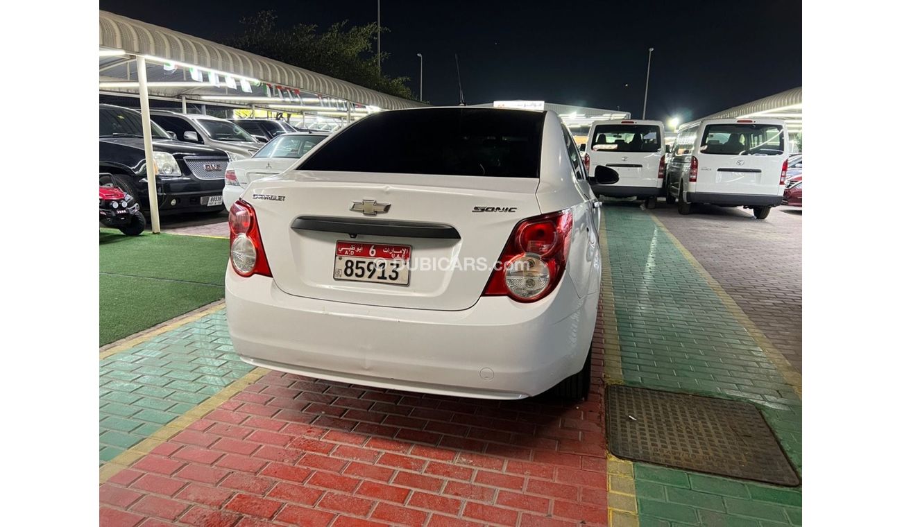 Used Chevrolet Sonic 2008 for sale in Dubai - 602602