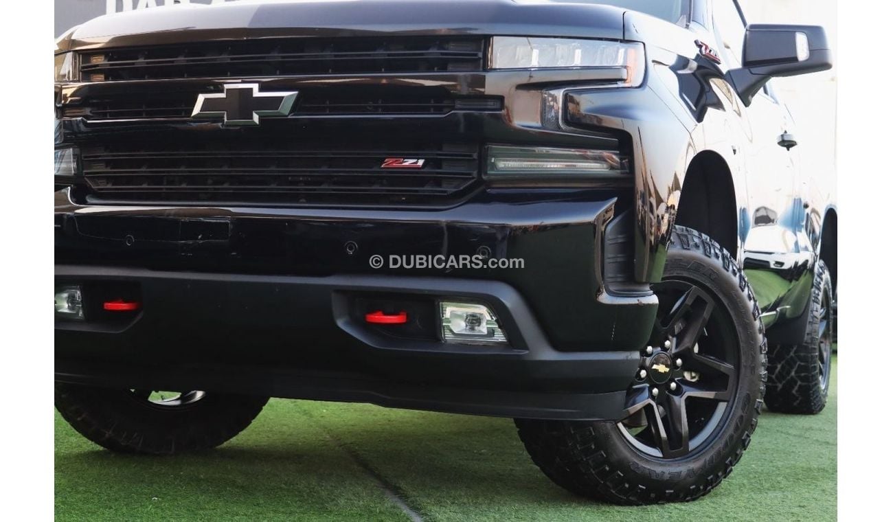 Used Chevrolet Silverado Trail Boss 2020 for sale in Sharjah - 688683