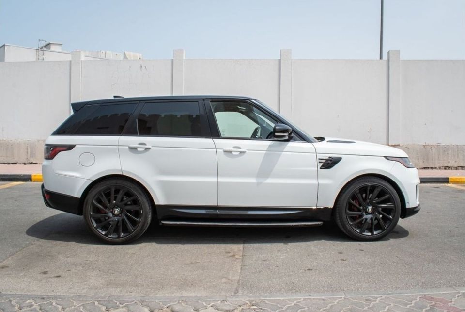 Used Land Rover Range Rover Sport 2019 for sale in Sharjah - 764428