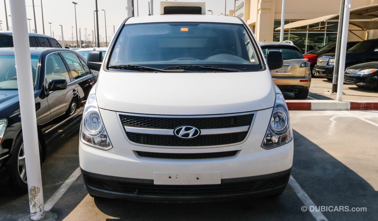 Used Hyundai H-1 Reefer Van 2015 for sale in Dubai - 75963