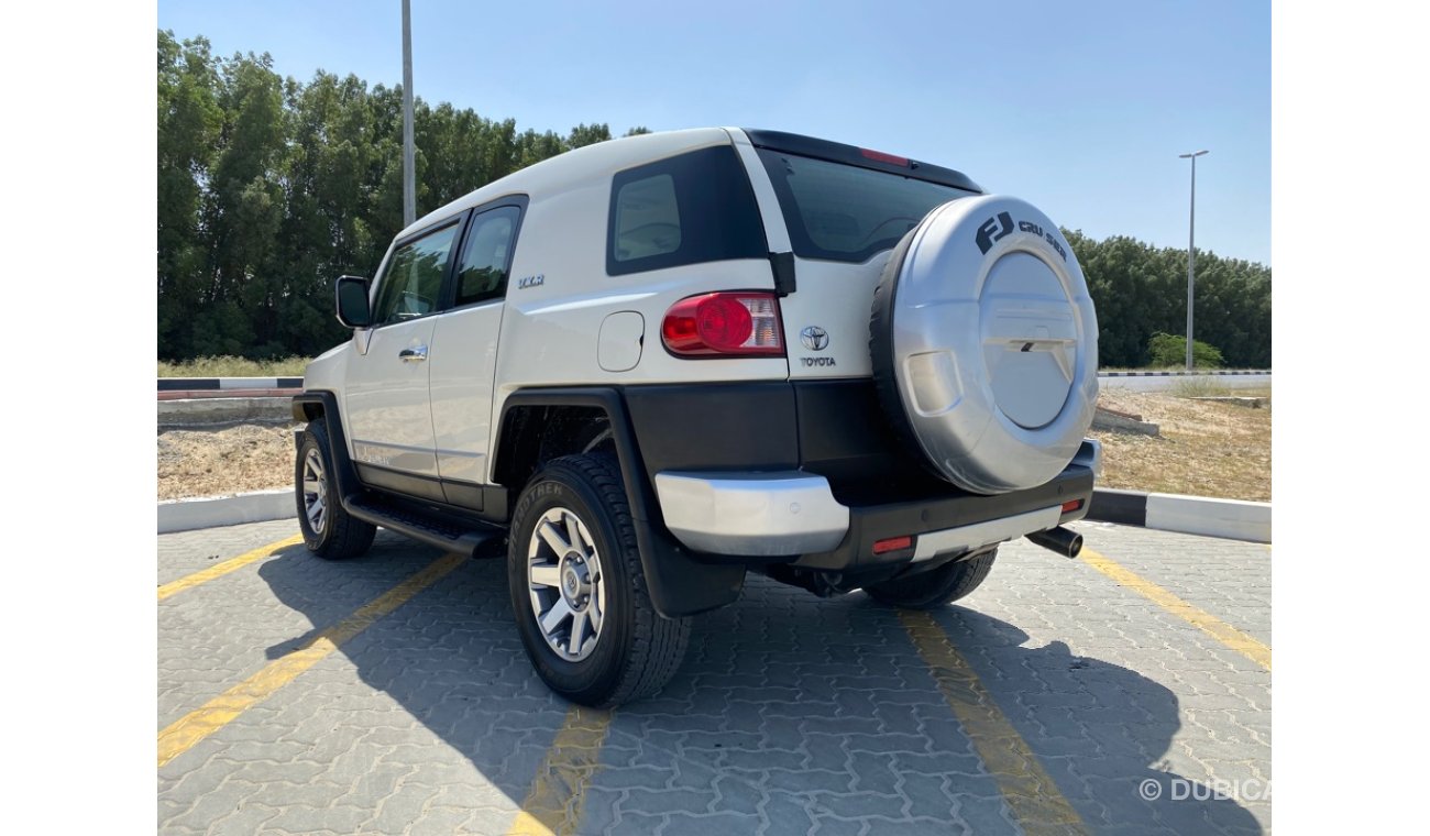Used Toyota FJ Cruiser 2015 Ref#145 2015 for sale in Sharjah - 313051
