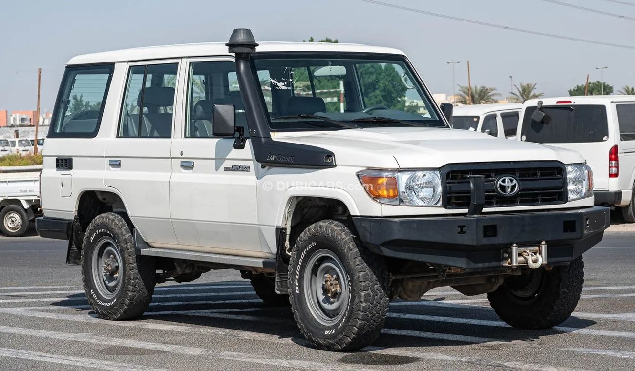 Used Toyota Land Cruiser 70 LC76 4.2D MT MY2019 - WHITE (VC: LC764.2D_3 ...