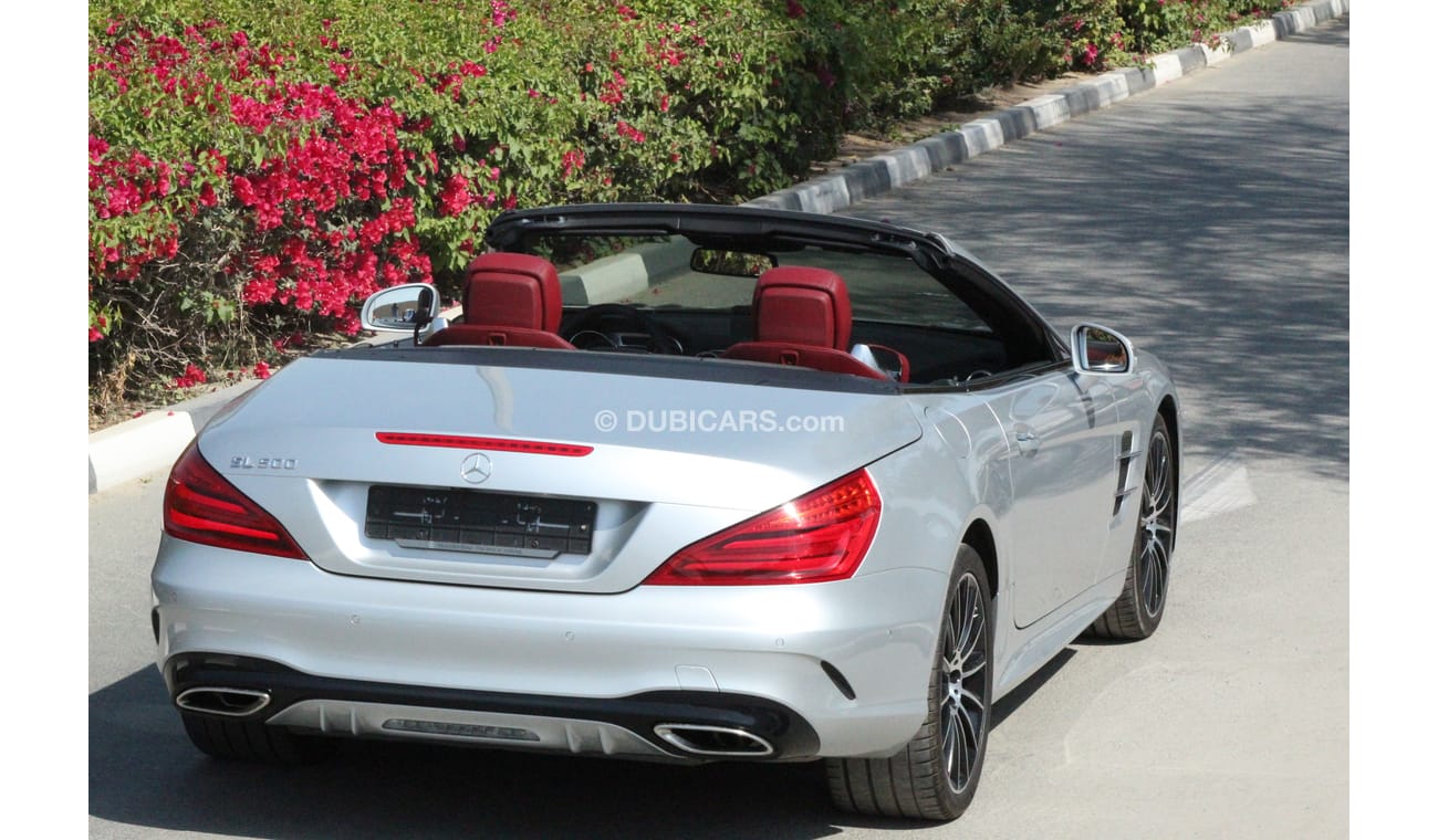 Used Mercedes-Benz SL 500 2017 model 2017 for sale in Dubai - 220455