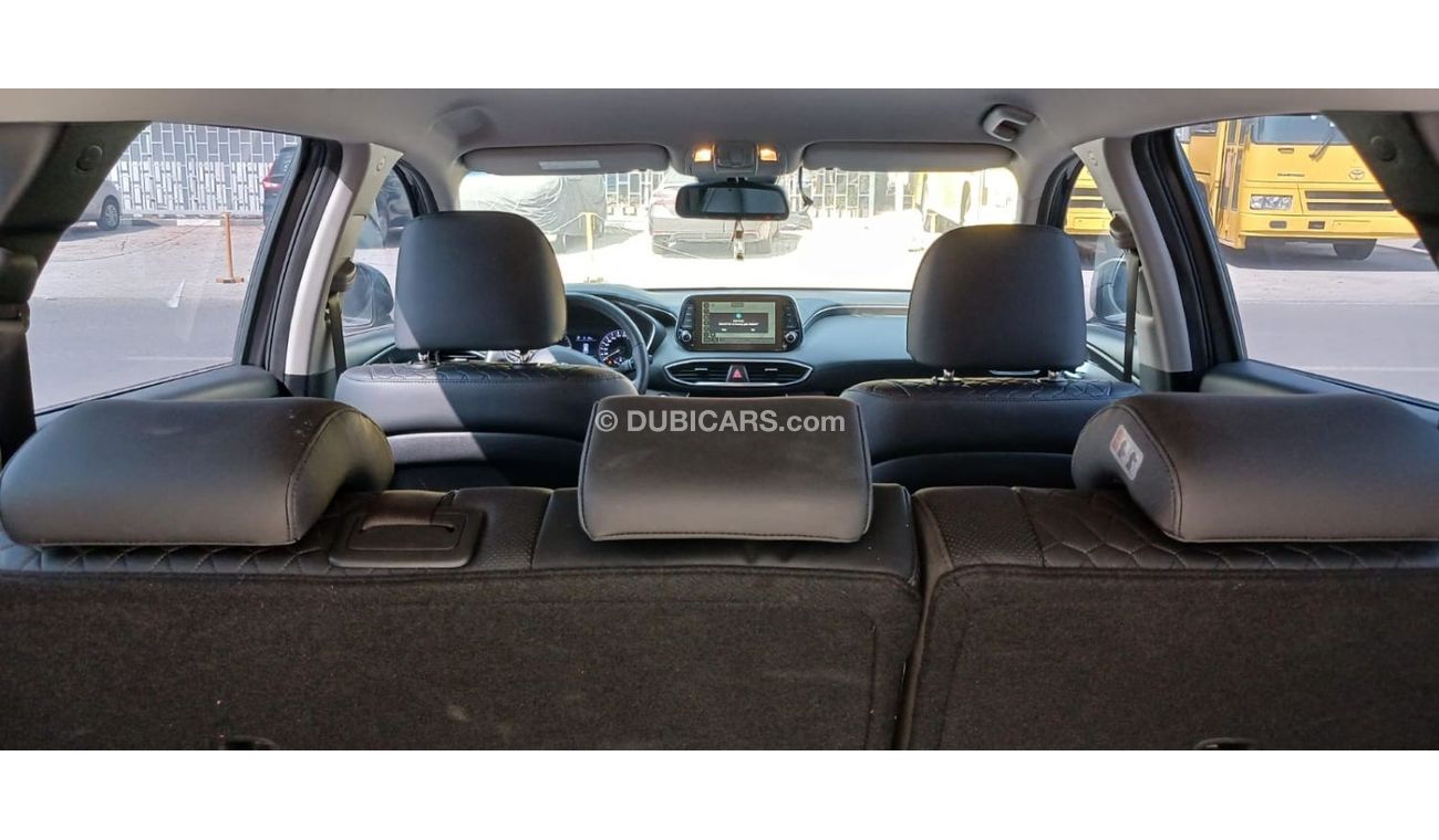 Used Hyundai Santa fe 2019 Diesel 2019 for sale in Sharjah - 676130