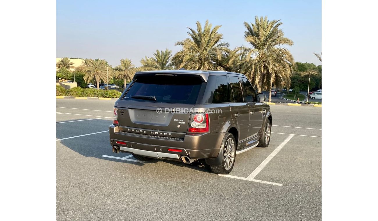 Used Land Rover Range Rover Sport 2011 for sale in Dubai - 667558
