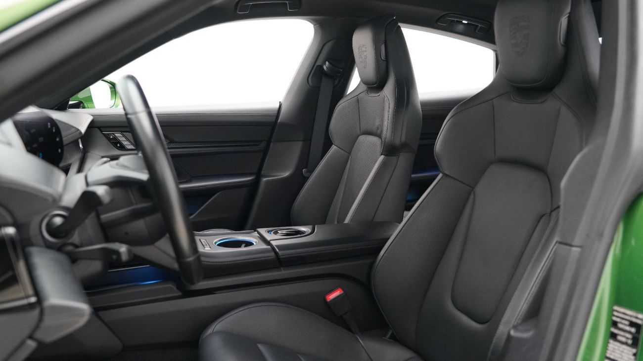 Used Porsche Taycan 4S 2021 for sale in Dubai - 867785