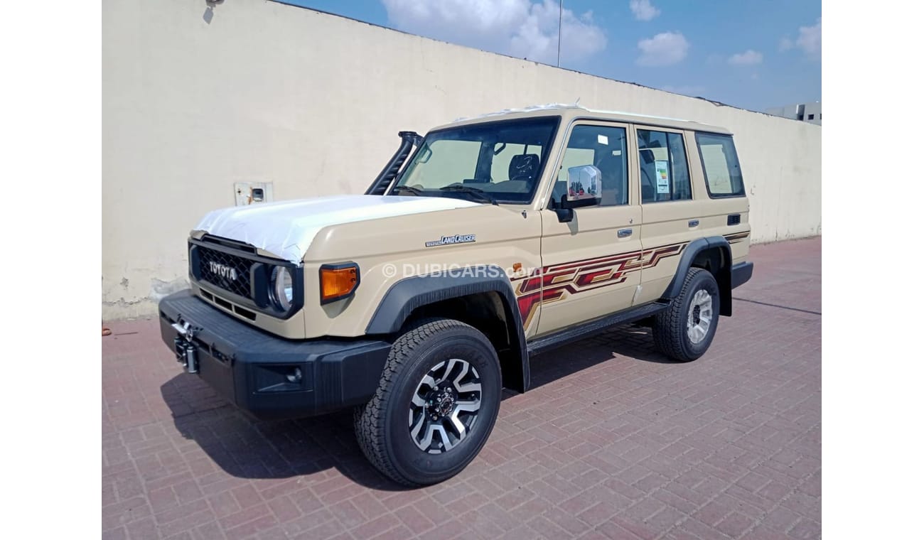 New Toyota Land Cruiser 70 LC76 Diesel 2.8L A/T 2024 2024 for sale in Dubai - 677790