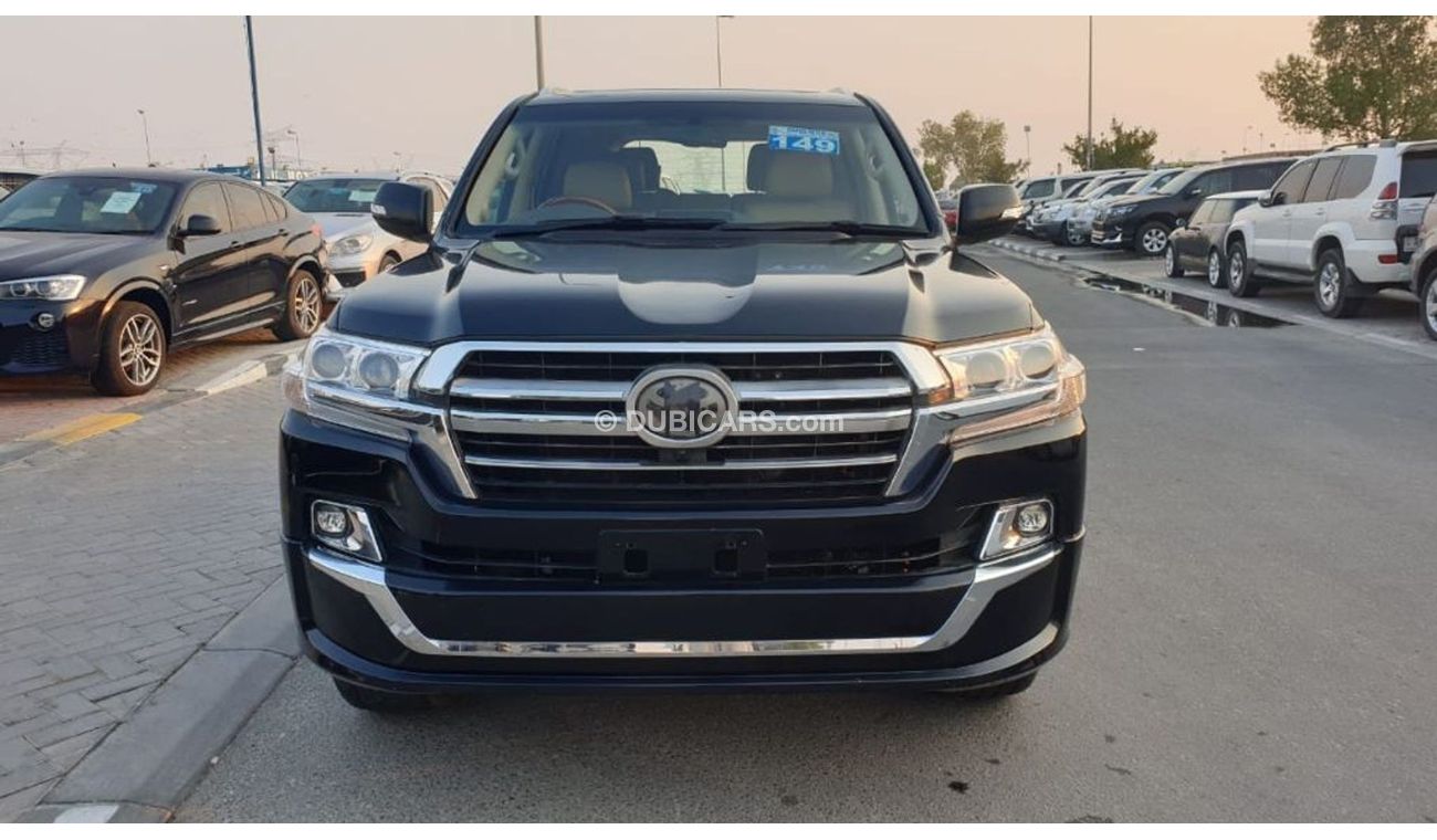 Used Toyota Land Cruiser Sahara V8 diesel Right-Hand full option ...