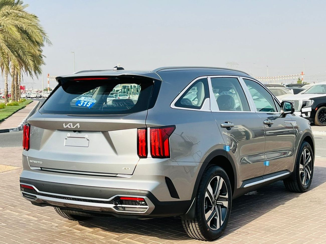 New Kia Sorento 2.5L 4WD FULL OPT 2023 for sale in Dubai - 644043