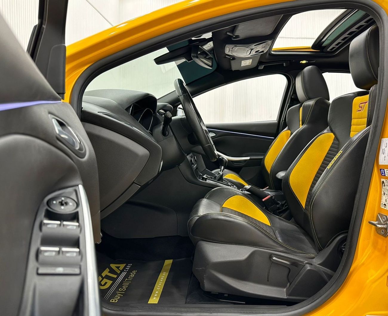 Used 2017 Ford Focus ST, May 2025 Warranty, Full Al Tayer Service ...