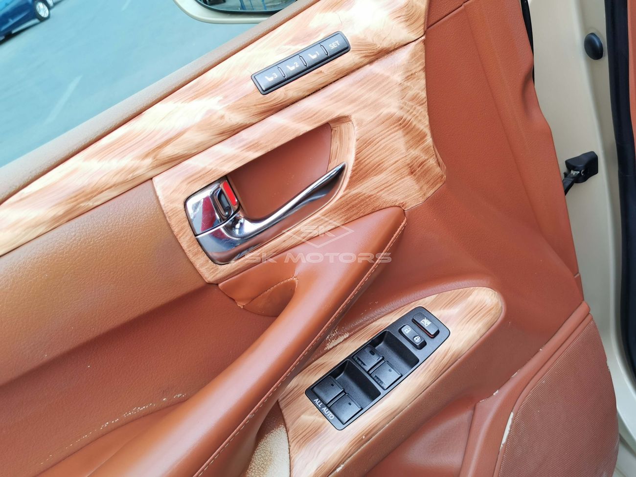 Used Lexus LX570 5.7L, 20" Rims, Sunroof, Driver Memory Seat, Front ...