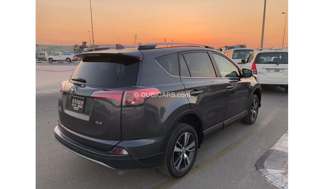 Used TOYOTA RAV4 XLE FULL OPTIONS 2018 US SPECS 2018 for sale in Dubai ...