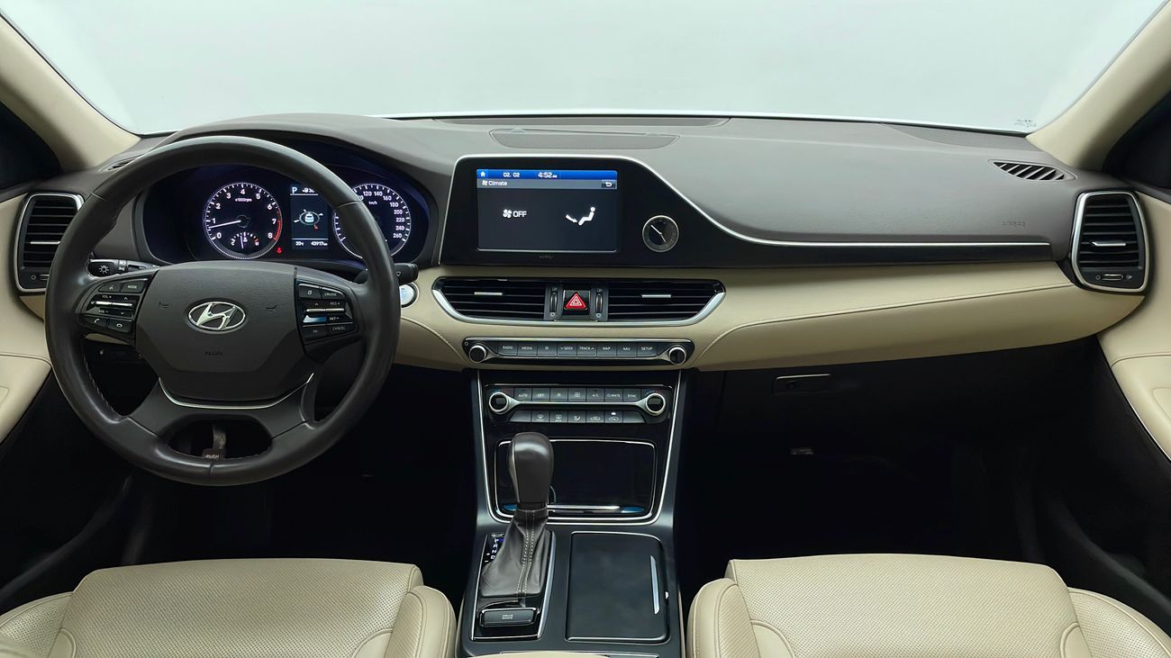 Used Hyundai Azera GLS 3500 2018 for sale in Dubai - 493790