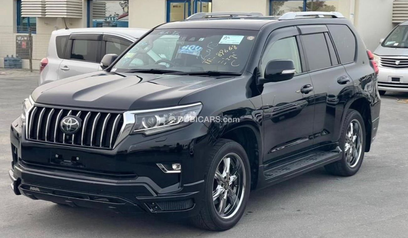 Used Toyota Prado 2018 for sale in Dubai - 636539