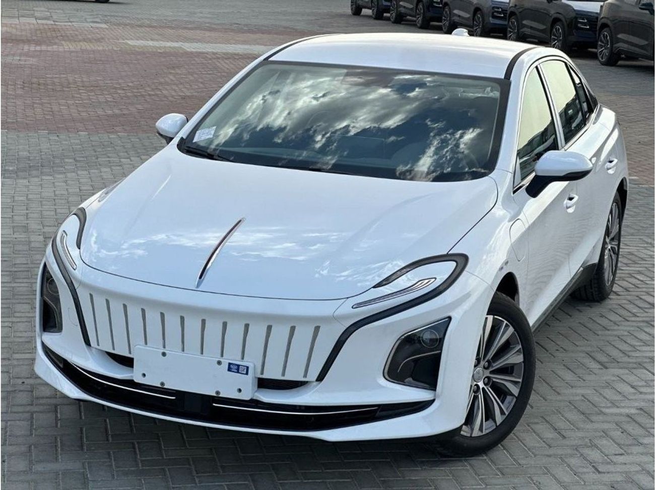 New HONGQI EQM5 HONGQI E-QM5 LUXURY 2024 for sale in Dubai - 716204