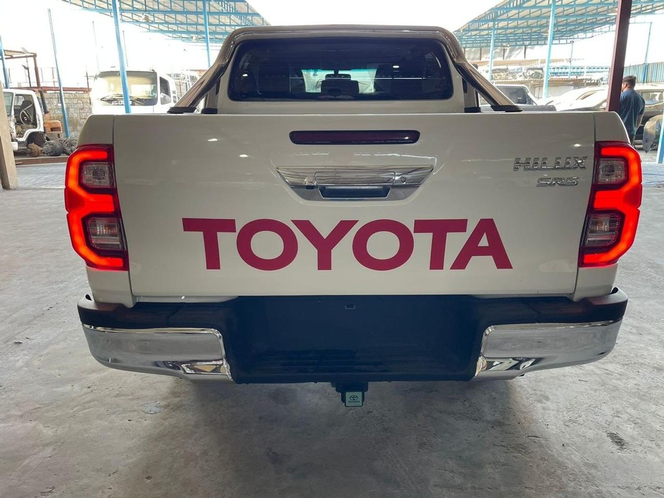 Used Toyota Hilux Toyota Hilux Pick up model 2018 Diesel SR5 2018 for sale in Dubai - 702230