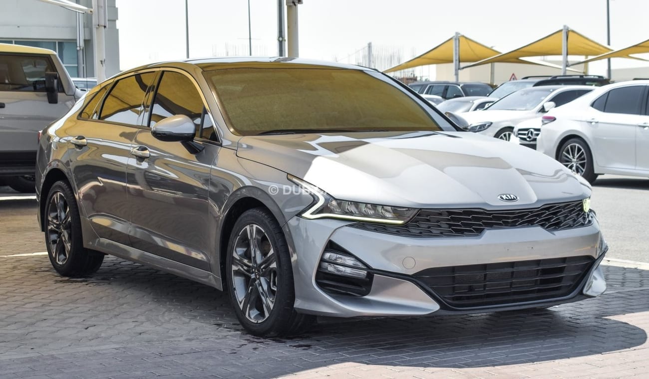 Used Kia K5 S 2021 for sale in Sharjah - 730984