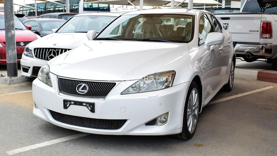 Used Lexus IS300 2007 for sale in Sharjah - 224159