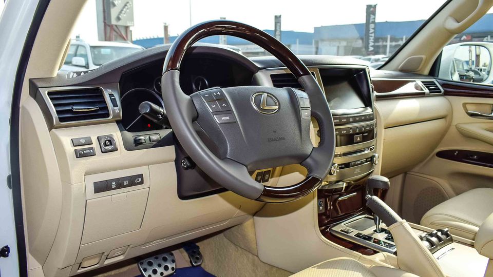 Used Lexus LX570 S 2015 for sale in Dubai - 171003