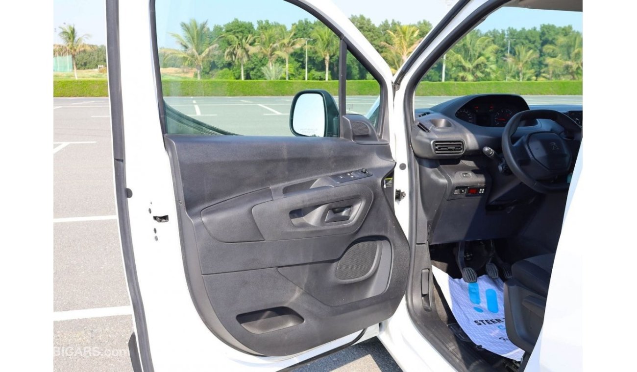 مستعملة بيجو بارتنر Std Delivery Van | RedDot Chiller | Excellent ...