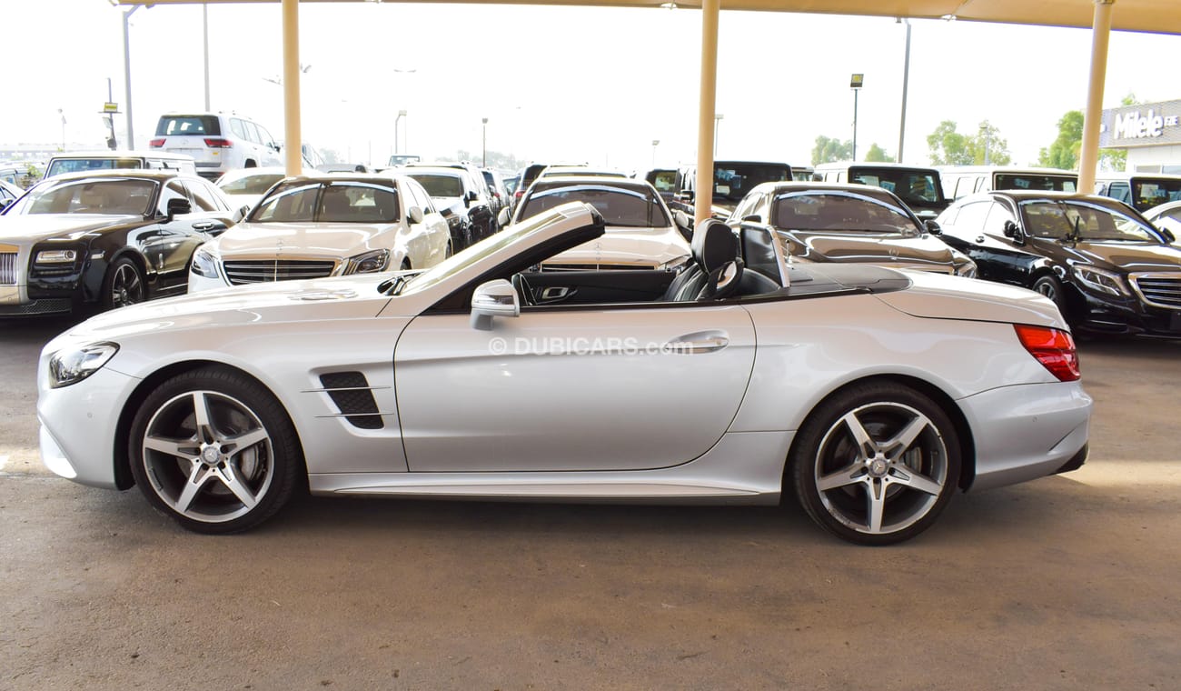 Used Mercedes-Benz SL 400 2017 for sale in Dubai - 545666