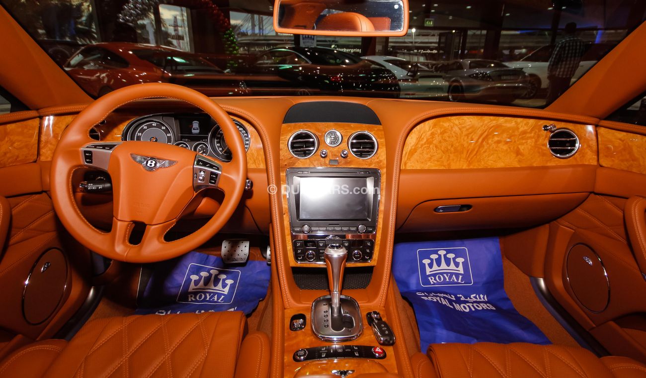 Used Bentley Flying Spur Mulliner Two Tone with 13000KM 2014 for sale ...