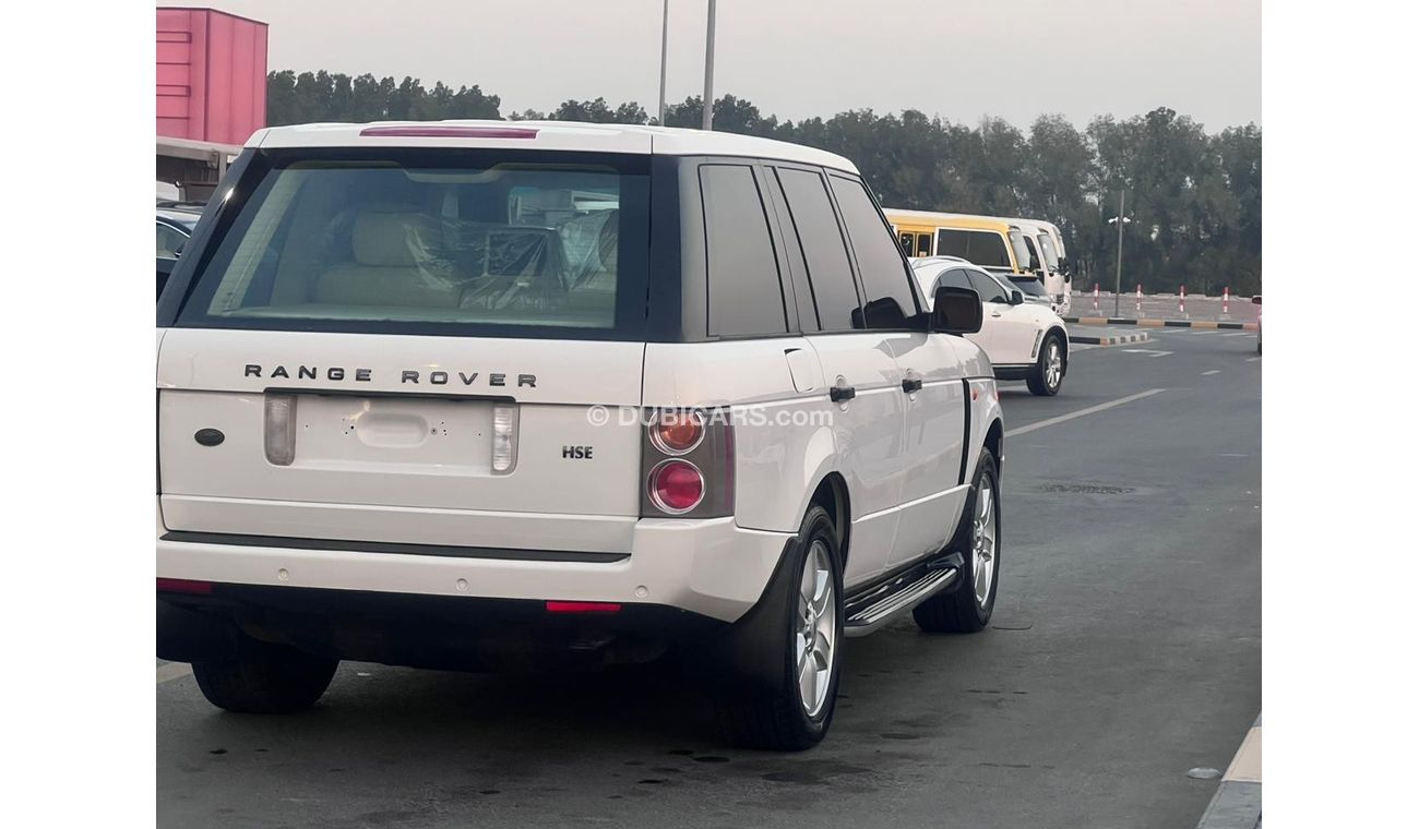 Used Land Rover Range Rover 2004 for sale in Sharjah - 699282