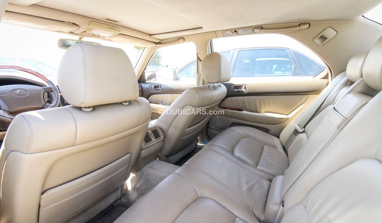 Used Lexus LS 400 1999 for sale in Dubai - 22370