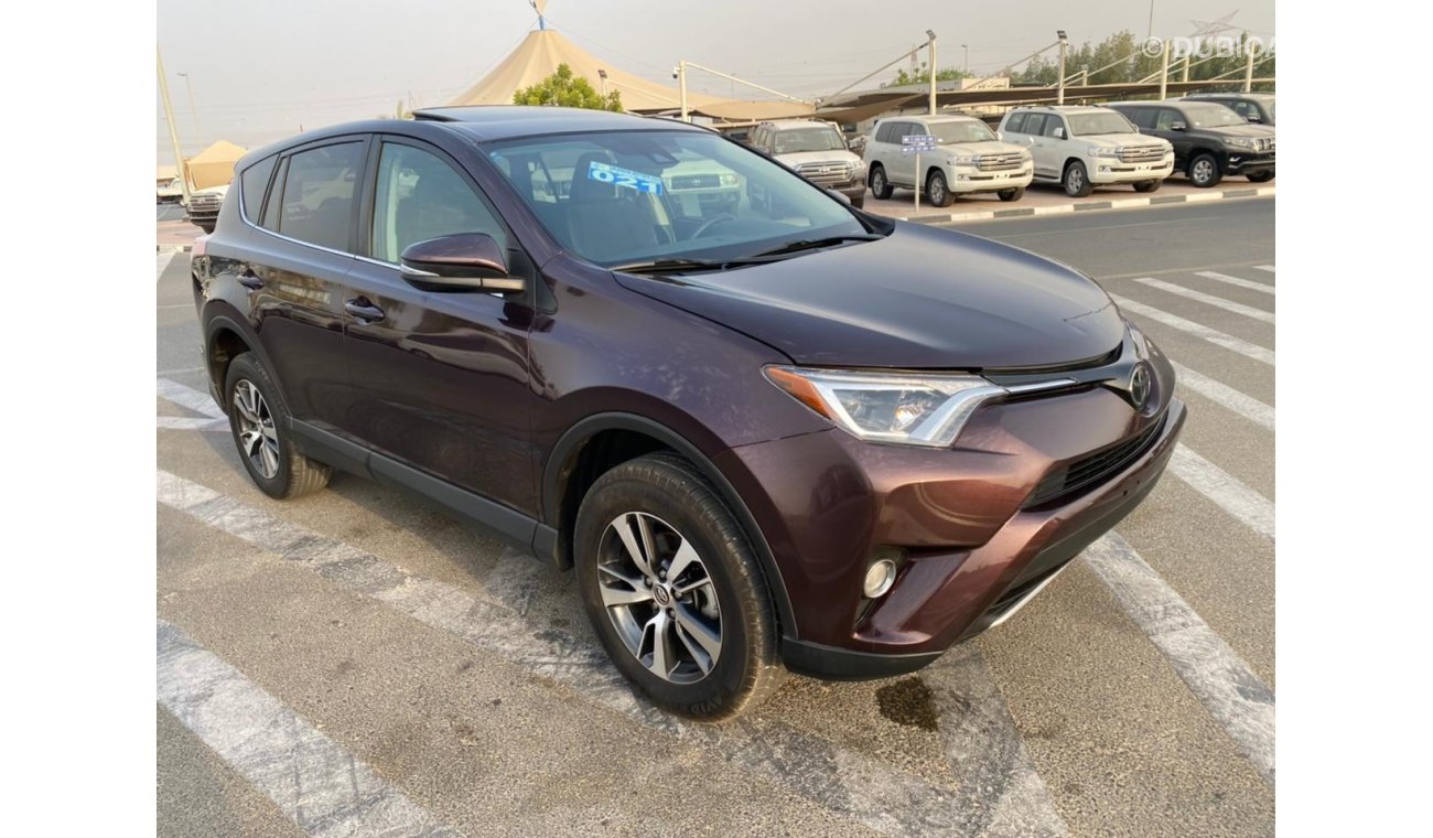 Used 2018 TOYOTA RAV4 XLE / FULL OPTION 2018 for sale in Dubai - 450382