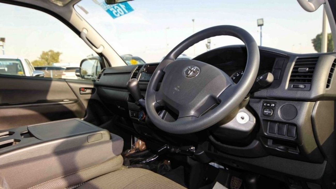 New Toyota Hiace Standard 2.5L Diesel 2020 (RHD) 2020 for sale in Dubai ...