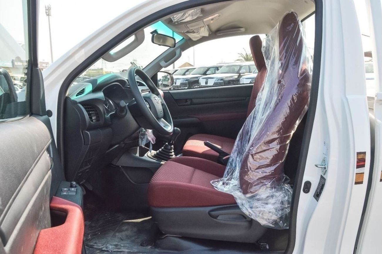 New TOYOTA HILUX GLS 2.7L 4WD PETROL SC MT PICKUP 2025 2025 for sale in Dubai - 801375